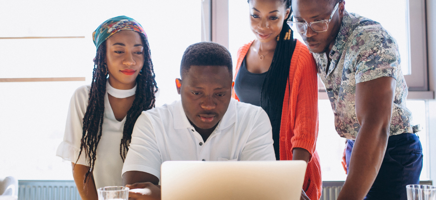 À Propos - Connect & Invest